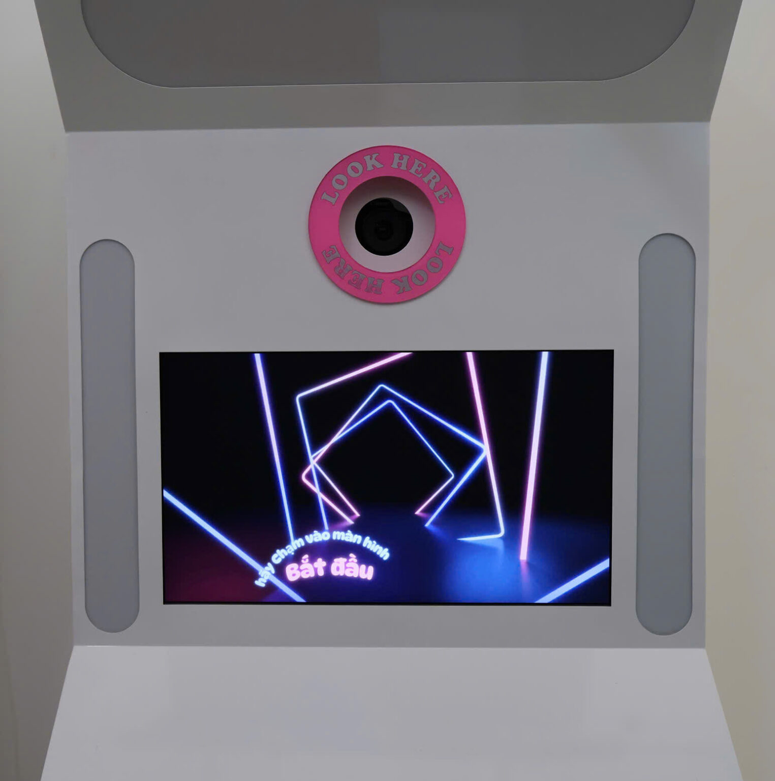 FlashGo Studio | Phần Mềm & Máy Photobooth Cao Cấp | Made in VN